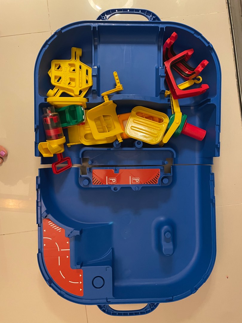 Aqua play lock box, Hobbies & Toys, Toys & Games on Carousell