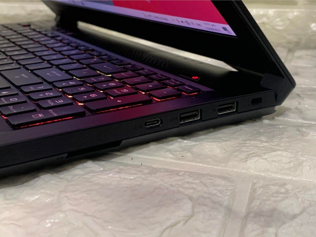 ASUS ROG STRIX CORE i7 7th GENERATION NVIDIA GeForce GTX 1050 ...