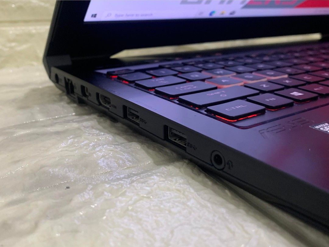 ASUS ROG STRIX CORE i7 7th GENERATION NVIDIA GeForce GTX 1050 ...