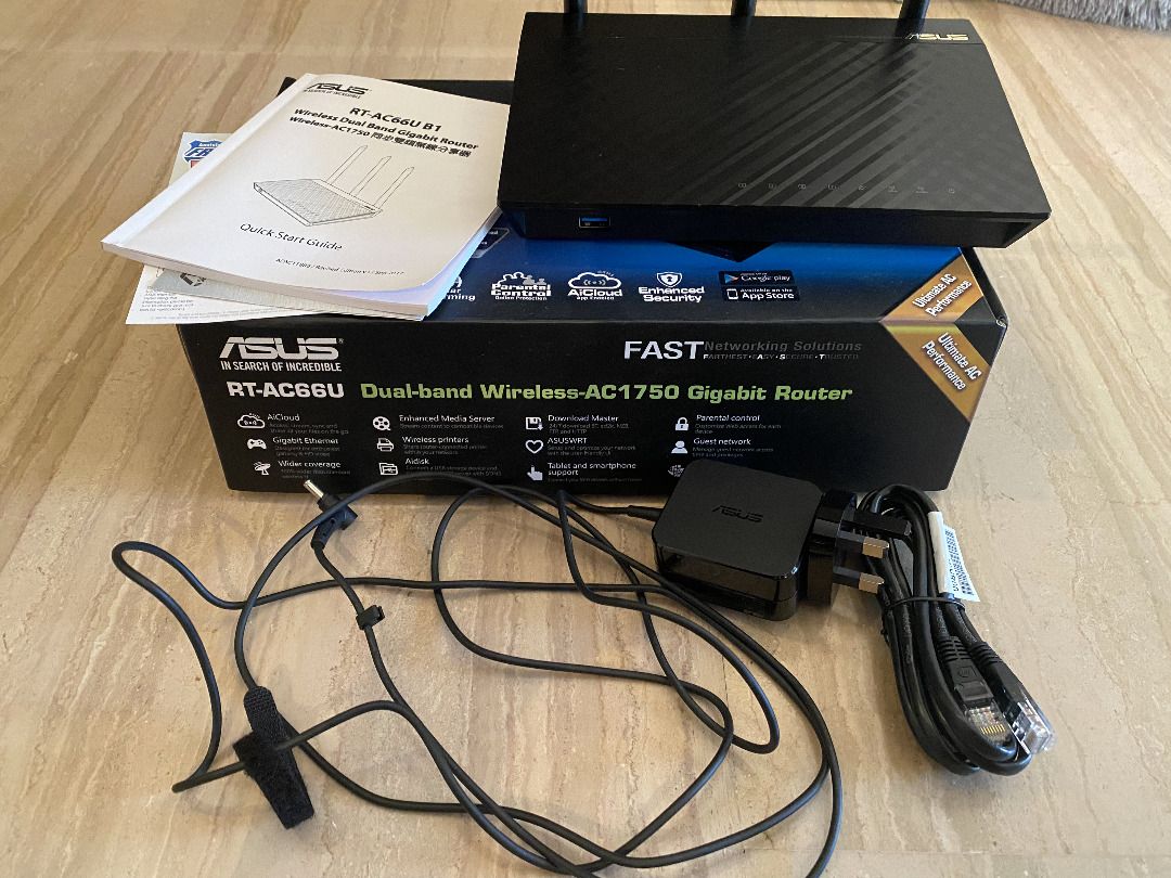 Asus RT-AC66U Wireless AC-1750 router, Computers & Tech, Parts ...