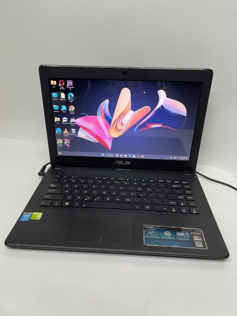 Asus X452L Intel core i3 4Th gen Ram 6GB Ssd 128 Gb NVIDIA GeForce 820M ...