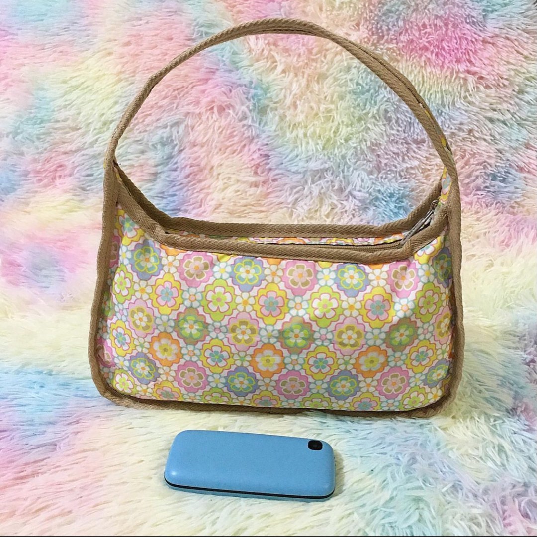 Authentic LeSportsac dainty y2k baguette bag, Women's Fashion, Bags ...