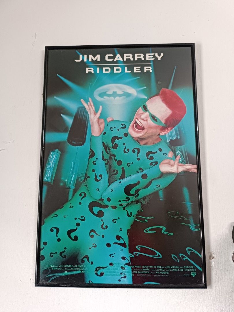 Authentic Riddler Jim Carrey Warner Bros Pictures, Hobbies & Toys ...