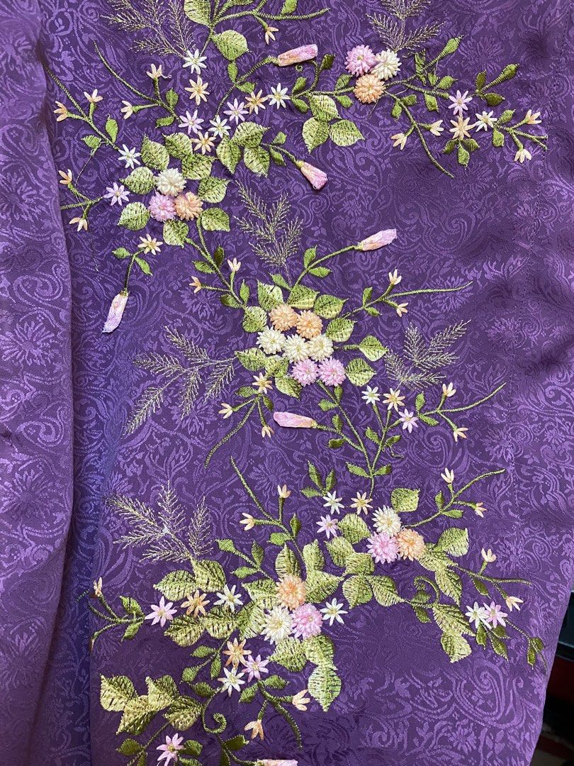 Baju Kurung Tradisional Berpesak Bersulam Custom Made, Women's Fashion ...