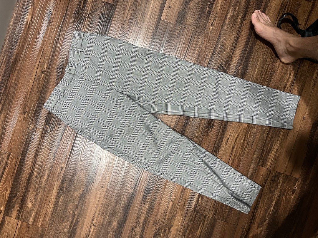 Bershaka Checkered Pants, Men's Fashion, Bottoms, Trousers on Carousell