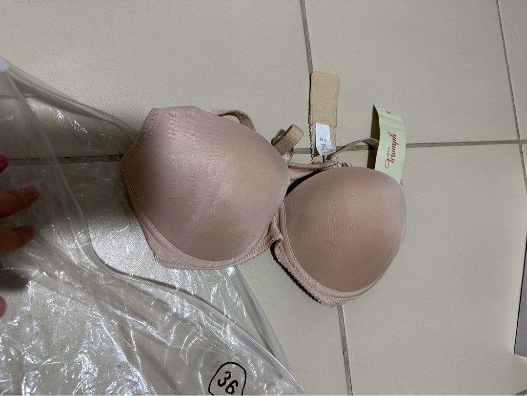BN Triumph bra C75, Women's Fashion, New Undergarments & Loungewear on Carousell