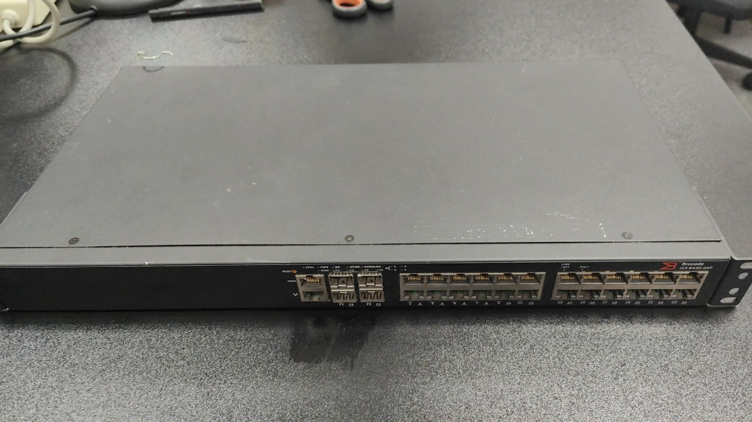 Brocade ICX 6430 24-Port Gigabit Ethernet Network Switch (ICX6430-24P ...