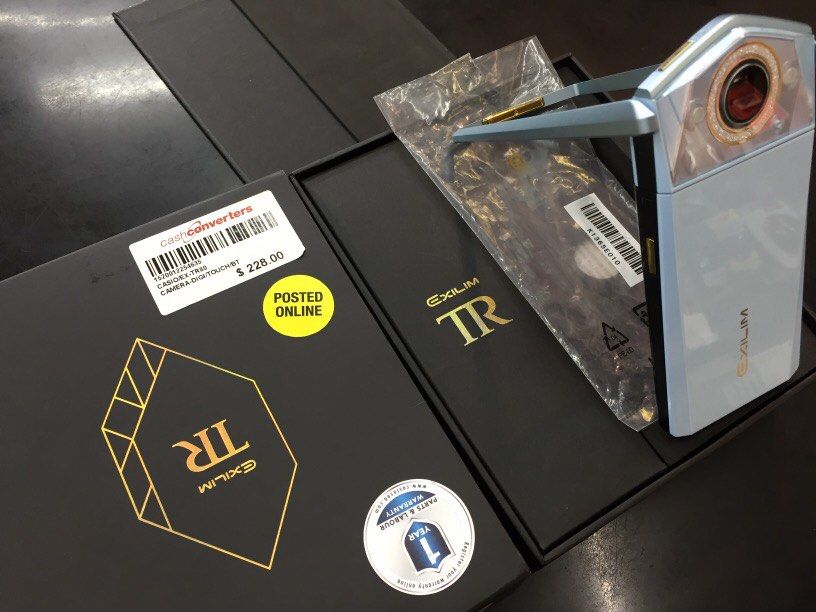 Casio EX-TR80 Beauty Selfie Camera, Photography, Cameras on Carousell