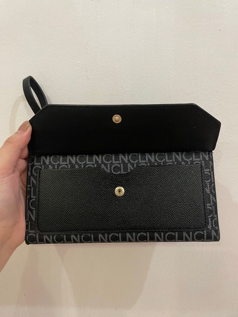 CLN long wallet on Carousell