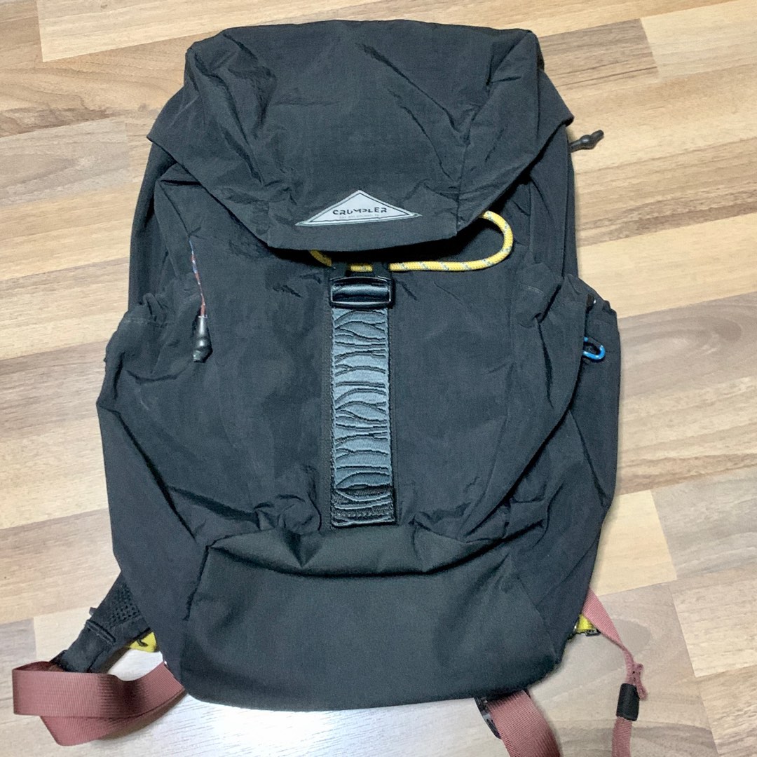 Crumpler Beaten Track 20L, Men's Fashion, Bags, Backpacks on Carousell