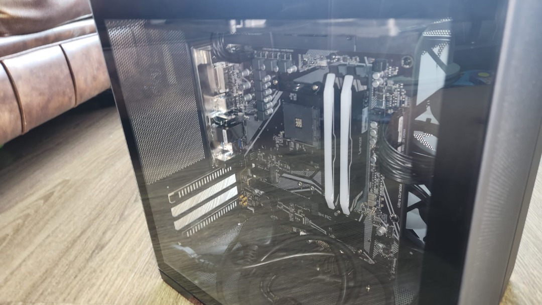 Dekitting desktop hardware Parts Build, Computers & Tech, Desktops on ...