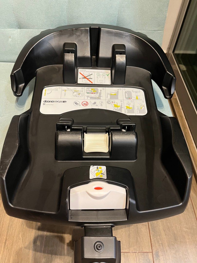 Doona stroller with isofix base, Babies & Kids, Going Out, Strollers on ...