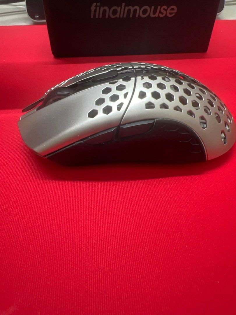 Finalmouse Starlight Pro TenZ Medium, Computers & Tech, Parts ...