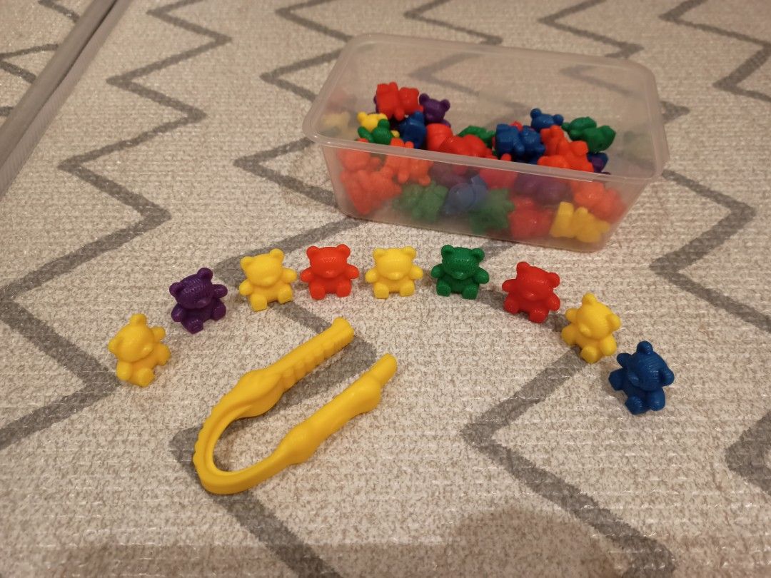 Fine motor bear counters and sorting toy, Babies & Kids, Infant ...
