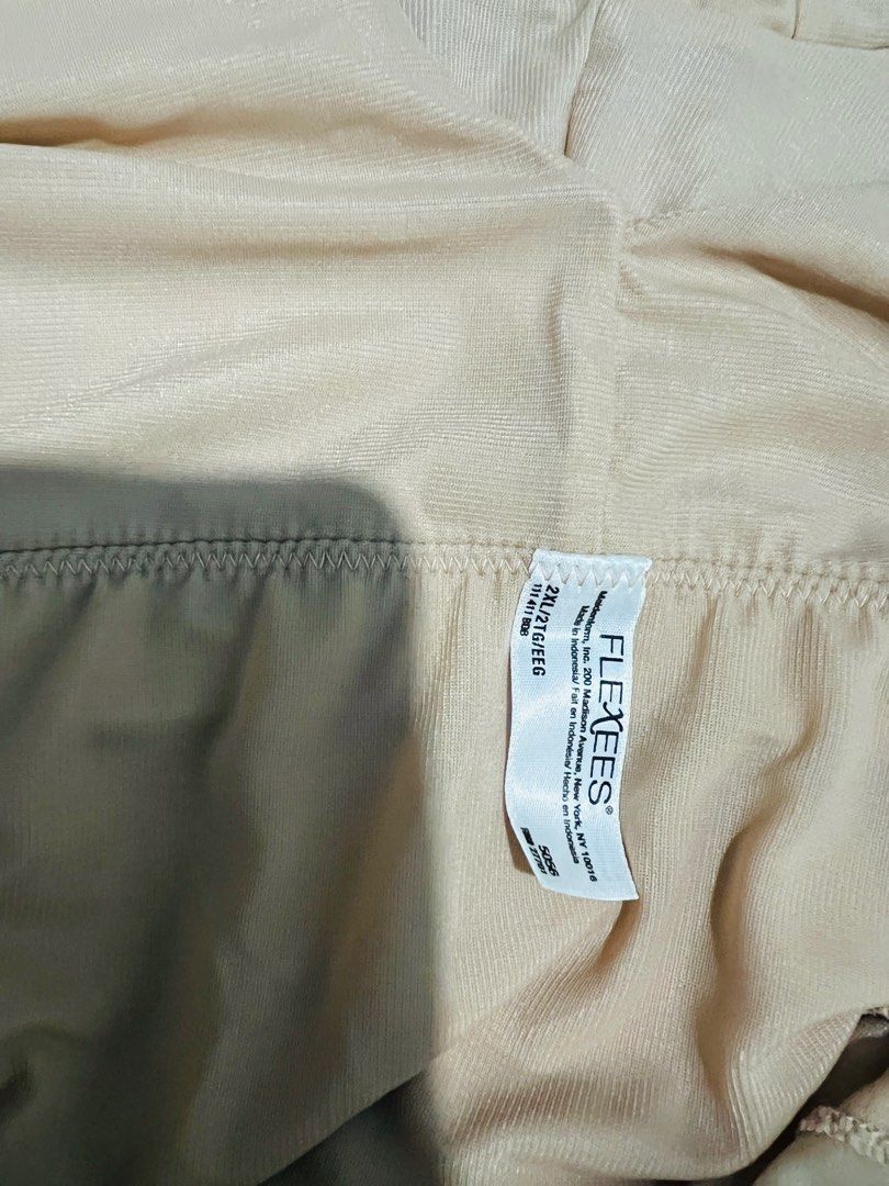 Flexees by Maidenform Open Bust Body Shaper (Plus Size) on Carousell