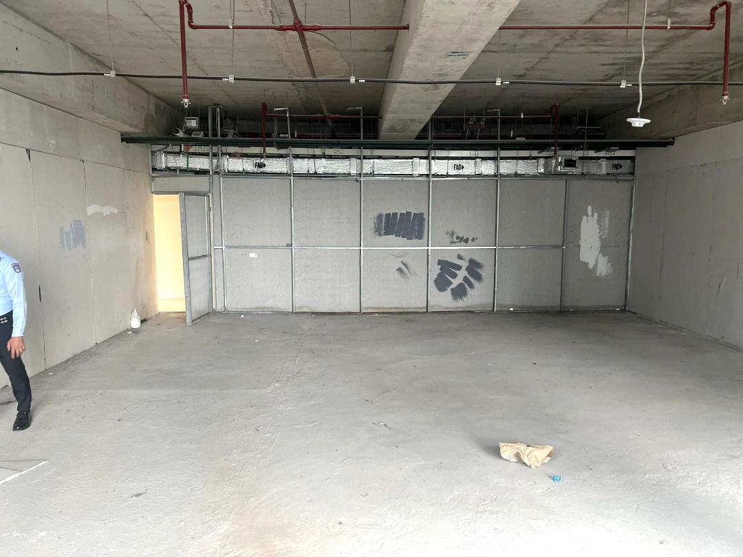 For Sale: High Street South Corporate Plaza HSS Tower 2 123sqm & Tower ...