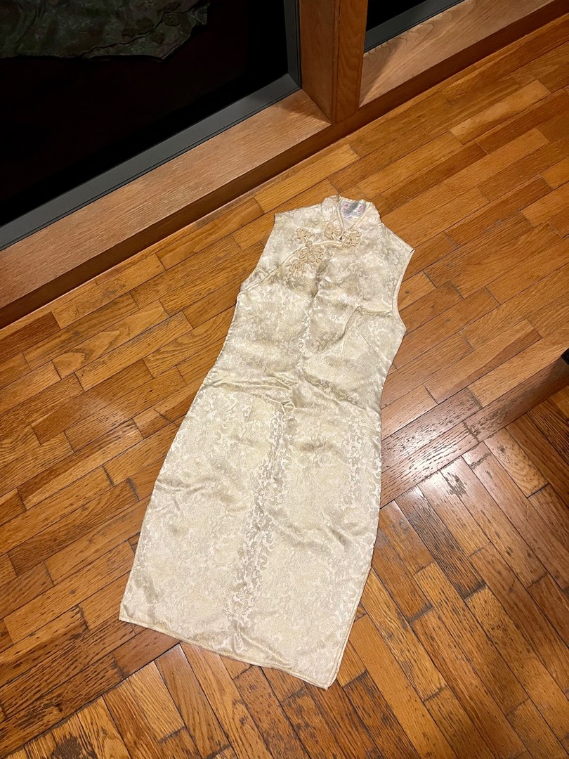 Gold Qipao, Women's Fashion, Dresses & Sets, Dresses on Carousell