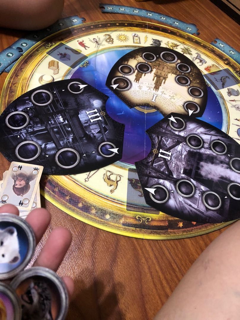 The Golden Compass board game, Hobbies & Toys, Toys & Games on Carousell