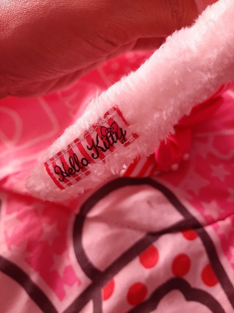 Hello Kittu Usj on Carousell