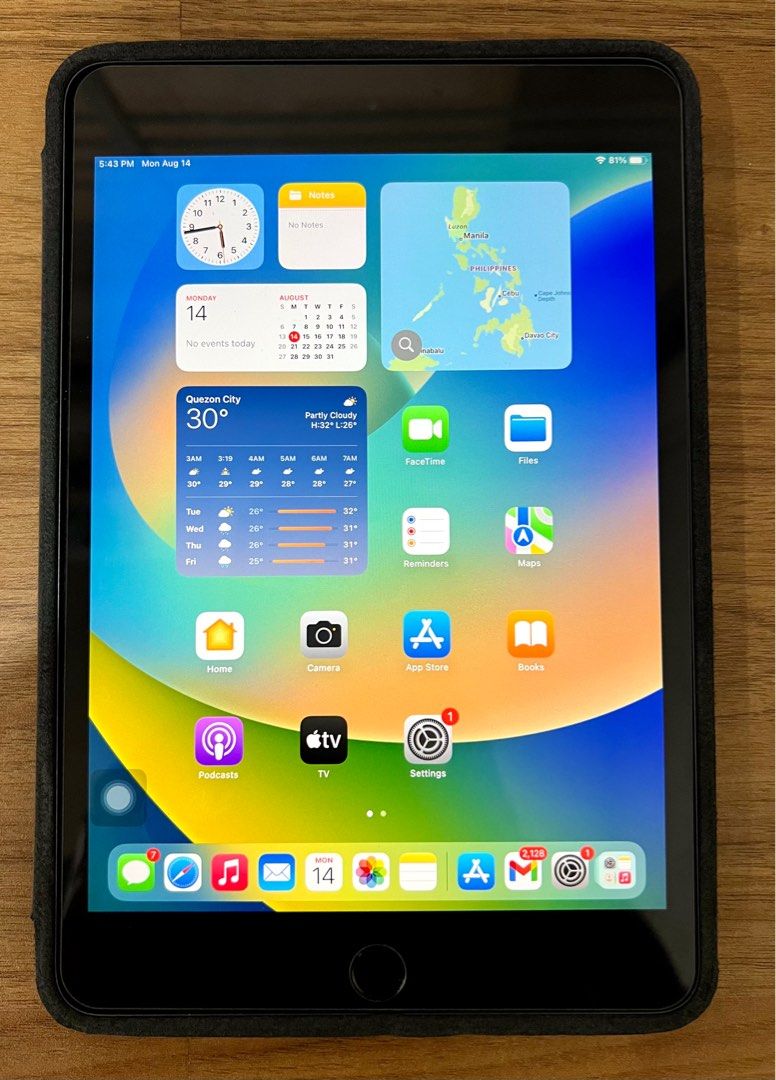 iPad Mini 64gb 5th gen w/ Apple Pencil 1 & bluetooth keyboard, Mobile ...