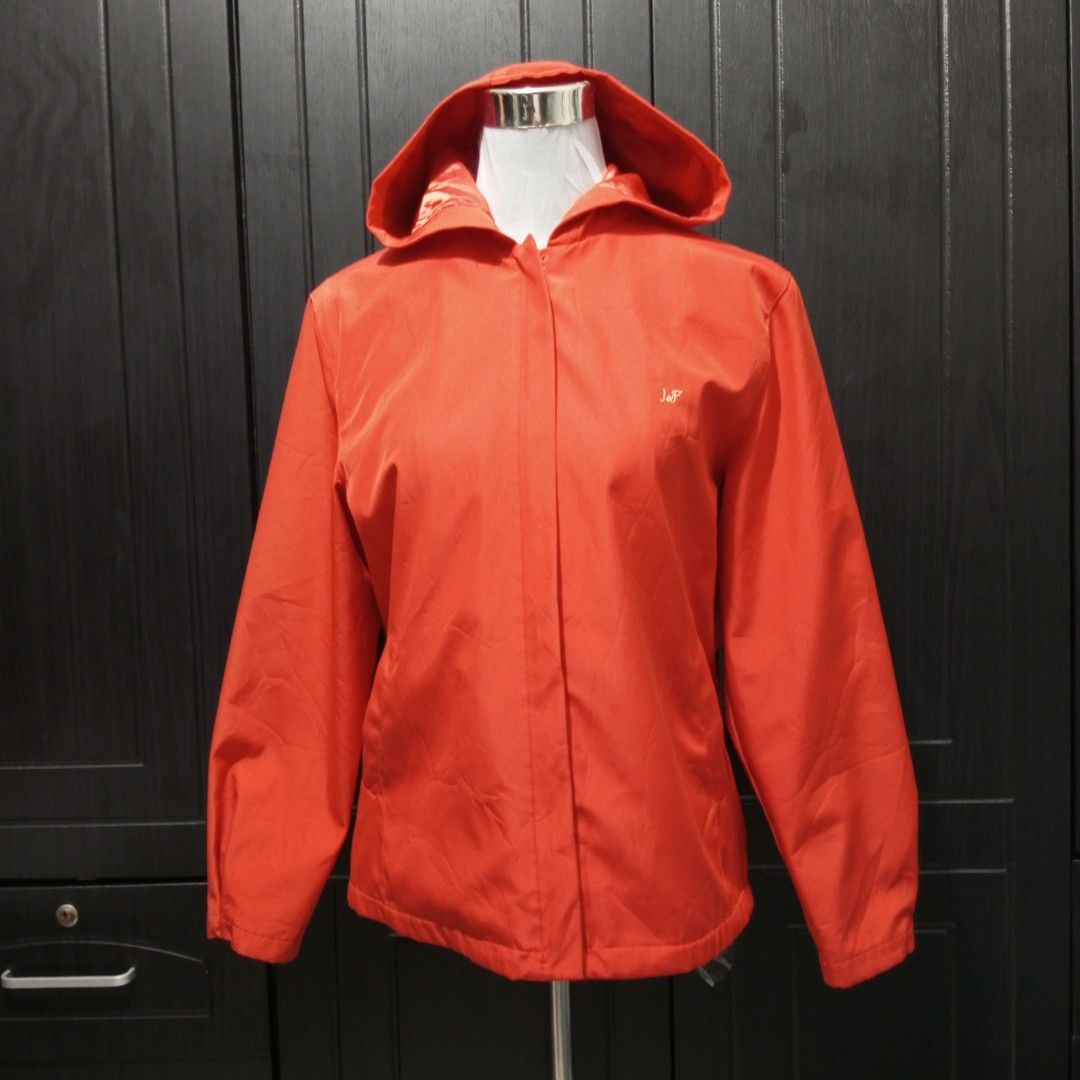 JACK FIELD, Women's Fashion, Coats, Jackets and Outerwear on Carousell