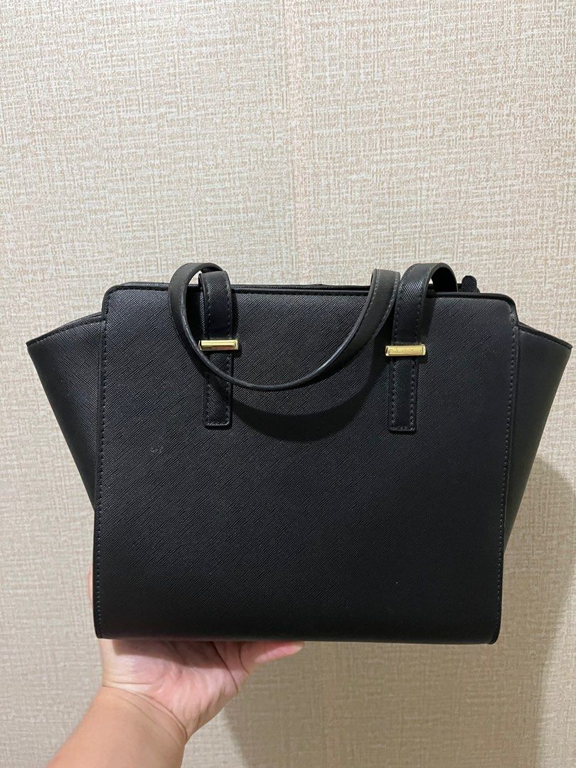 Kate Spade Box Bag on Carousell