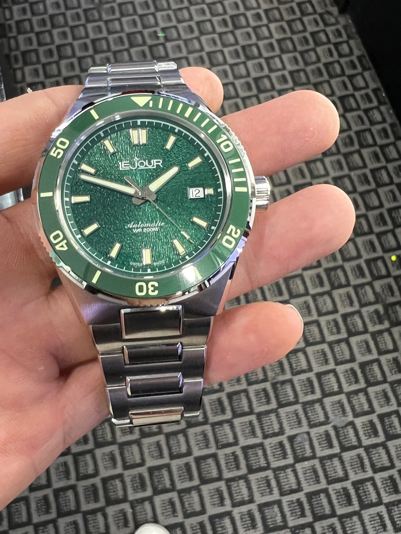 LE JOUR CORAL DIVER SWISS MADE AUTOMATIC DIVERS 200M, Men's Fashion ...