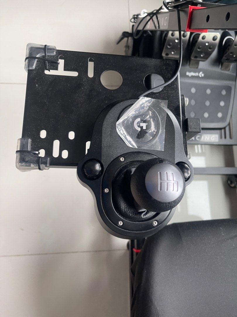 Logitech G29 with Shifter + Stand and Seat, Video Gaming, Gaming ...