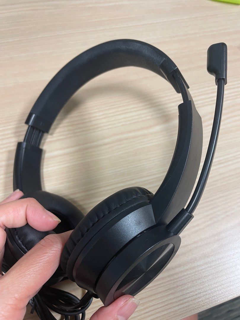 Miniso headset, Audio, Headphones & Headsets on Carousell