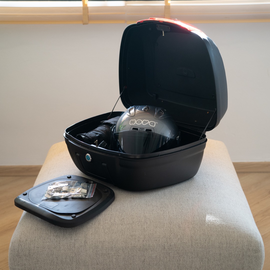 Motorcyle Box with Bracket, Motorcycles, Motorcycle Accessories on ...