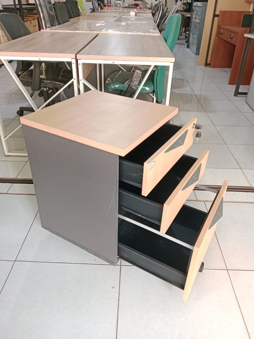nakas drawer kantor MODERA, Perabotan Rumah di Carousell