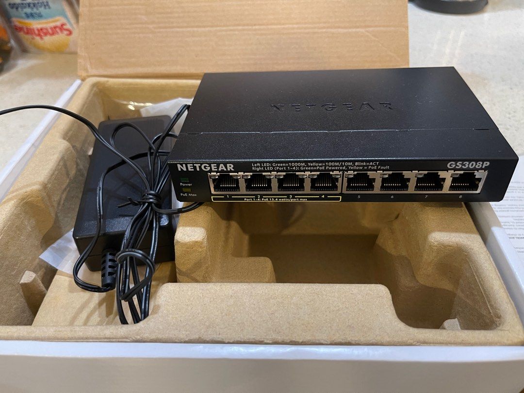 Netgear unmanaged PoE Switch GS308P, Computers & Tech, Parts ...