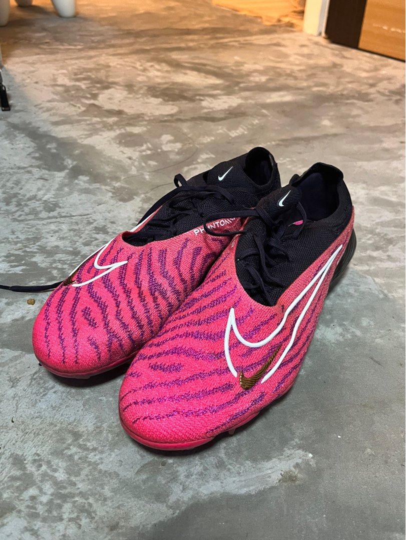 Nike phantom GX pink, Men's Fashion, Footwear, Boots on Carousell