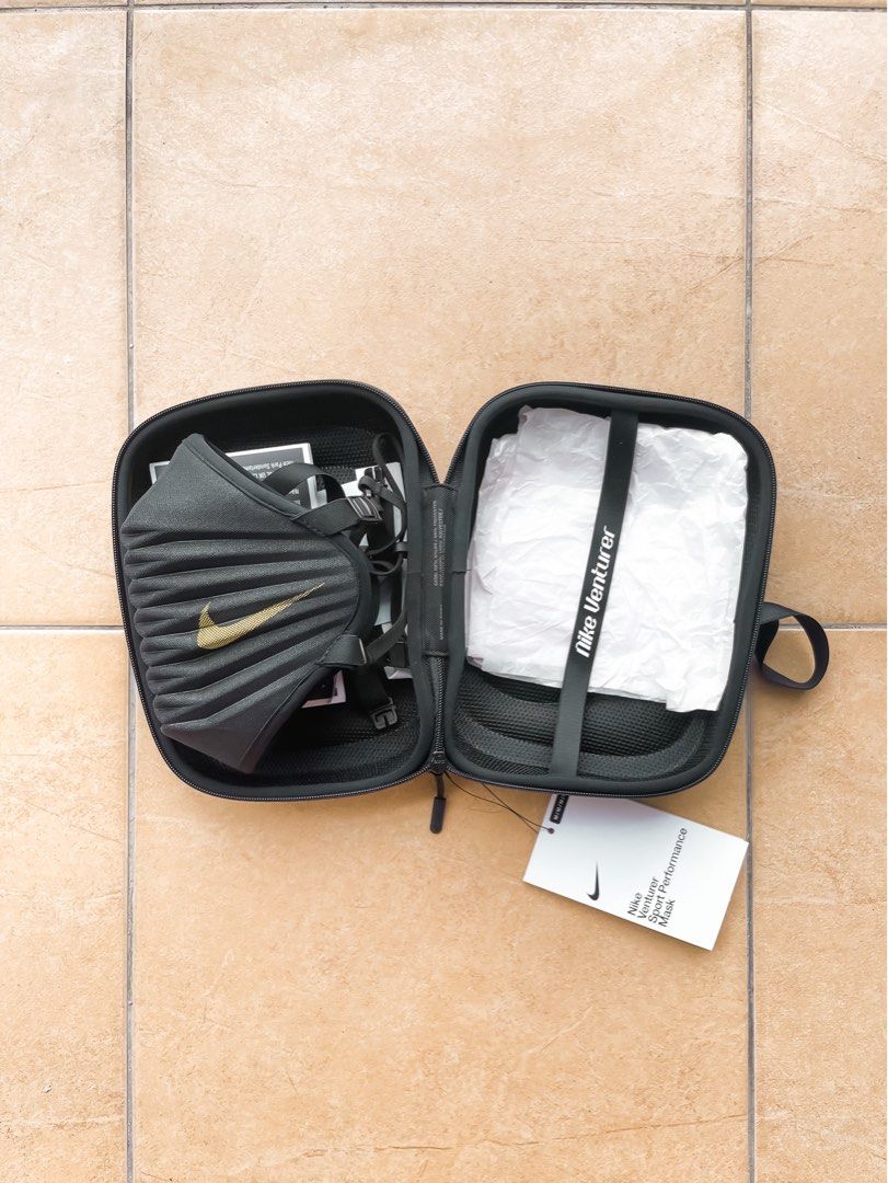 Nike Venturer Sport Performance Mask, Health & Nutrition, Face Masks ...