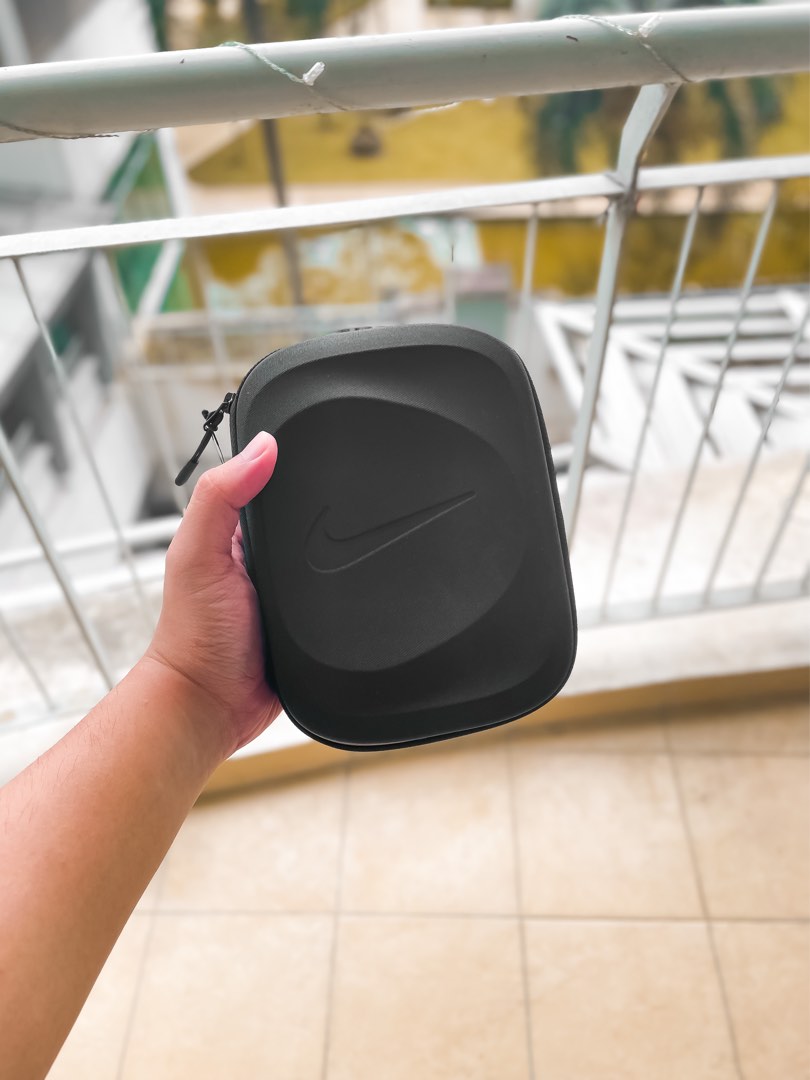 Nike Venturer Sport Performance Mask, Health & Nutrition, Face Masks ...