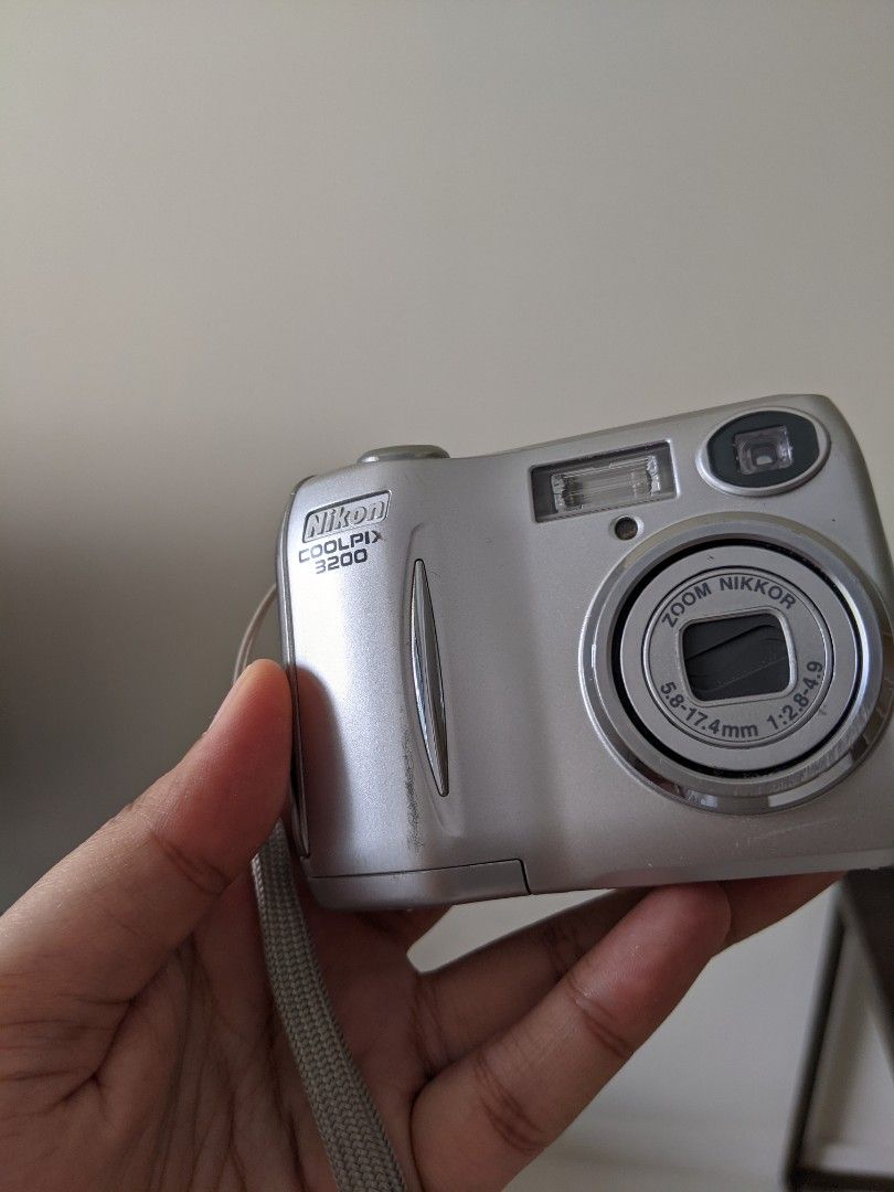 Nikon Coolpix 3200 complete box, Photography, Cameras on Carousell