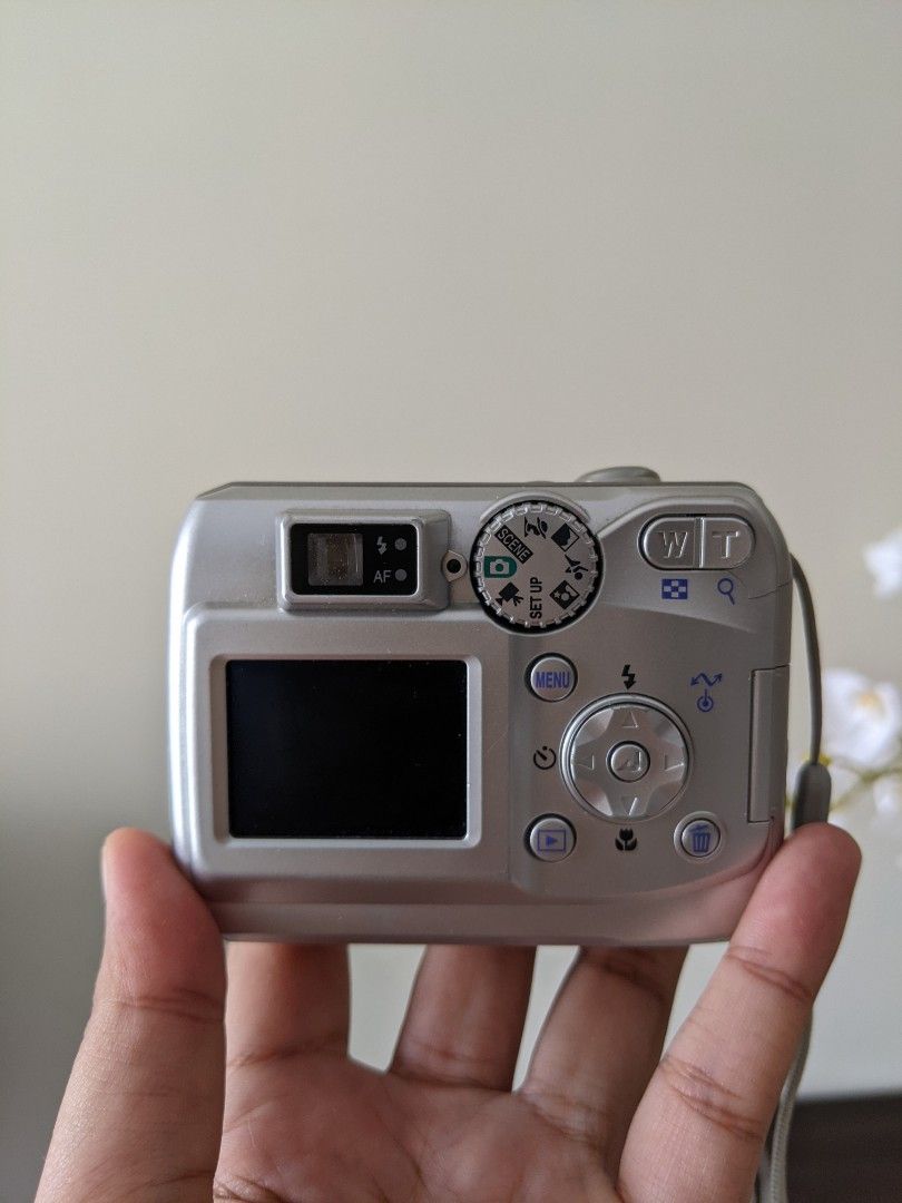 Nikon Coolpix 3200 complete box, Photography, Cameras on Carousell