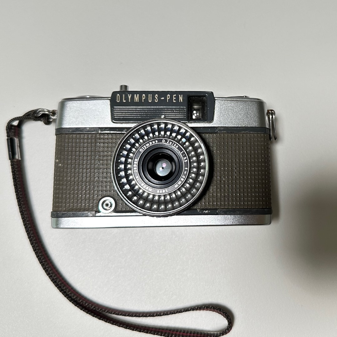 Olympus Pen Half Frame (EE2), Photography, Cameras on Carousell