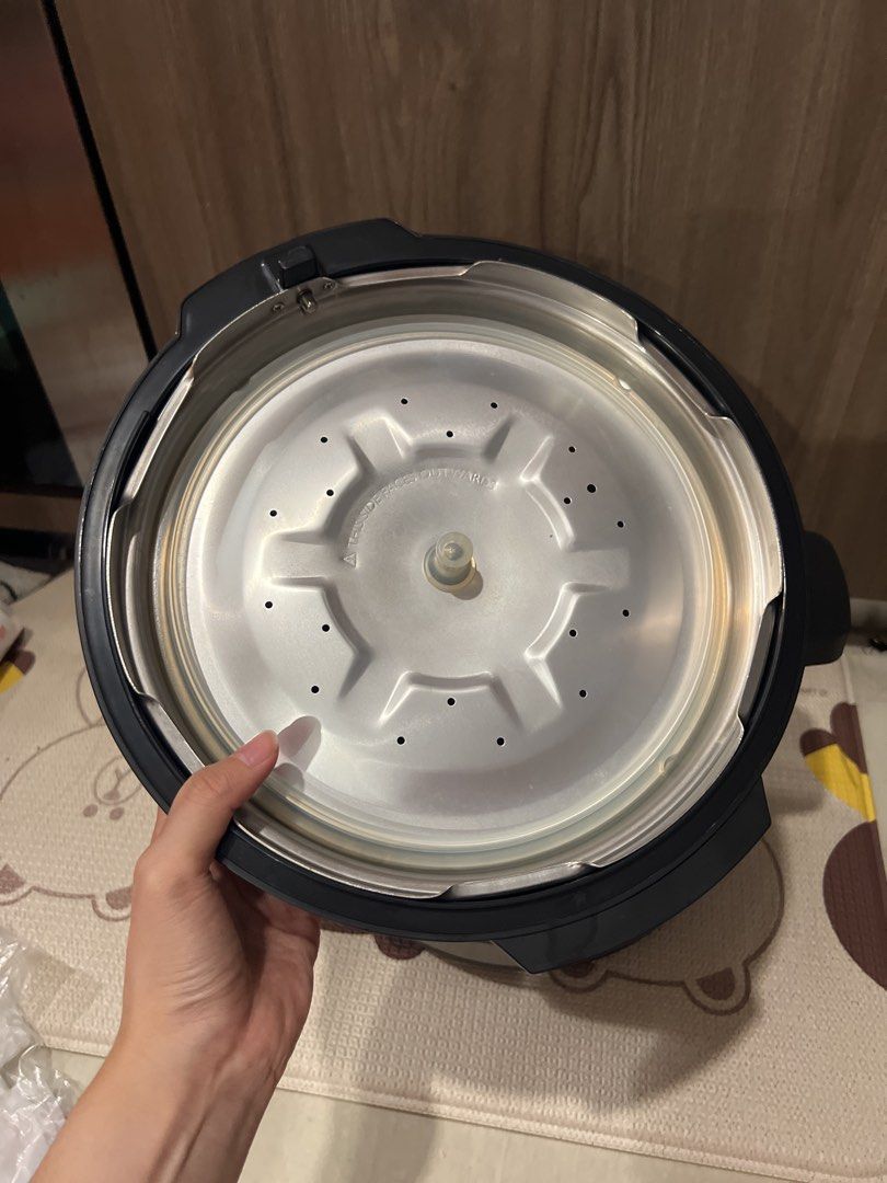 Philips HD2137 Viva Collection All-in-one Pressure Cooker, TV & Home ...