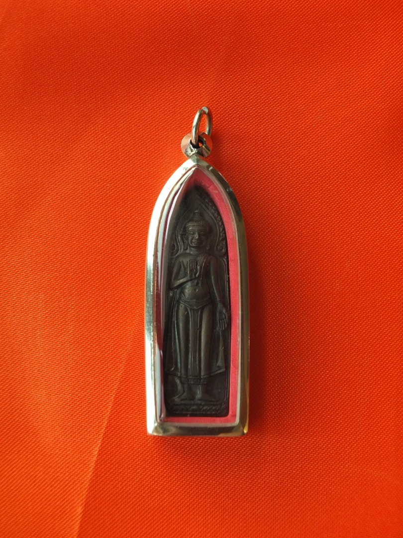 Phra Ruang Amulet - Wat Manao, Hobbies & Toys, Memorabilia ...