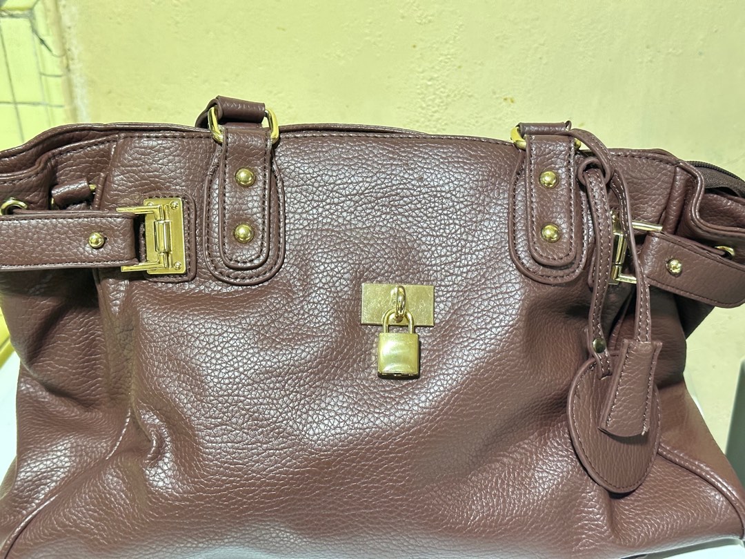 Pre Loved Bag on Carousell