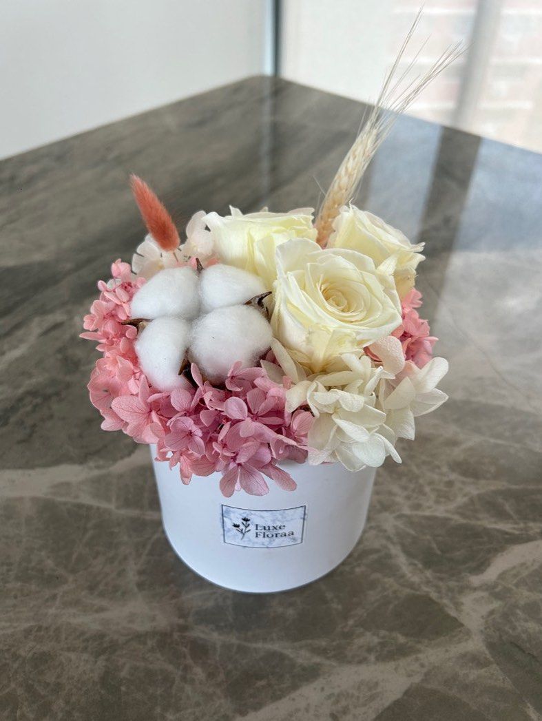 preserved flower box/arrangement, Hobbies & Toys, Stationery & Craft ...