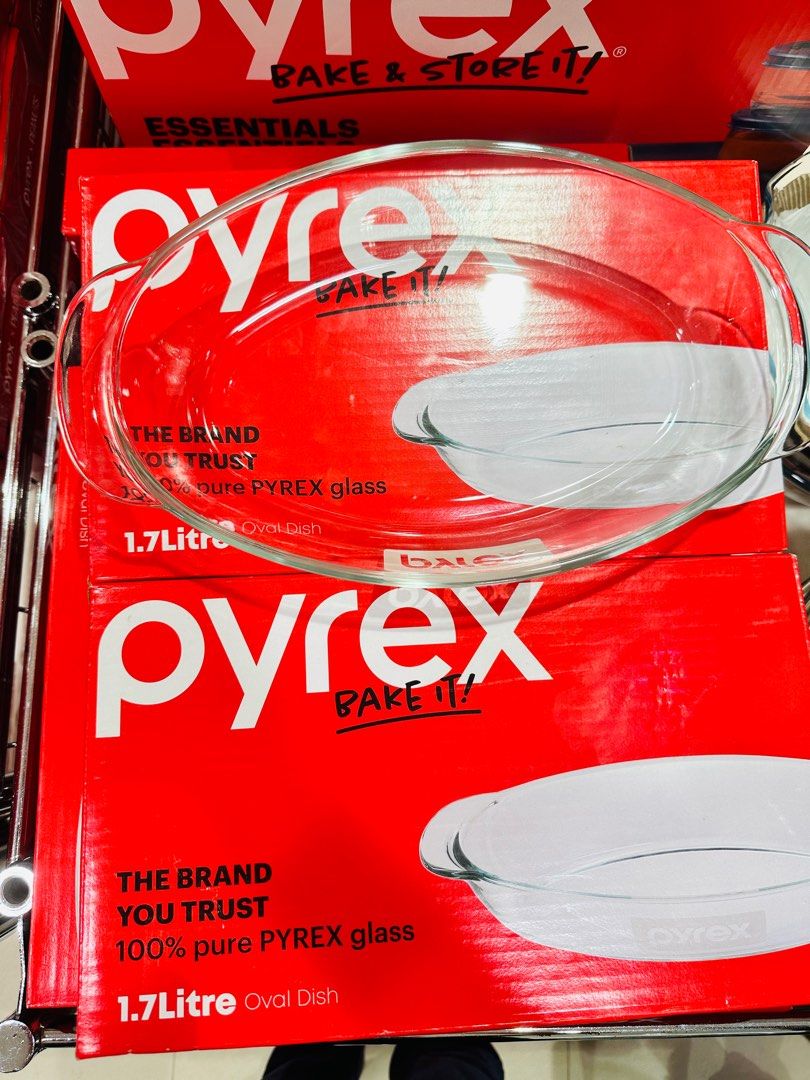 Pyrex Glass Tray (2 pcs set), Furniture & Home Living, Kitchenware ...