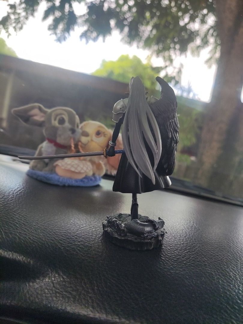 Rare Sephiroth FF7 Potion figure on Carousell