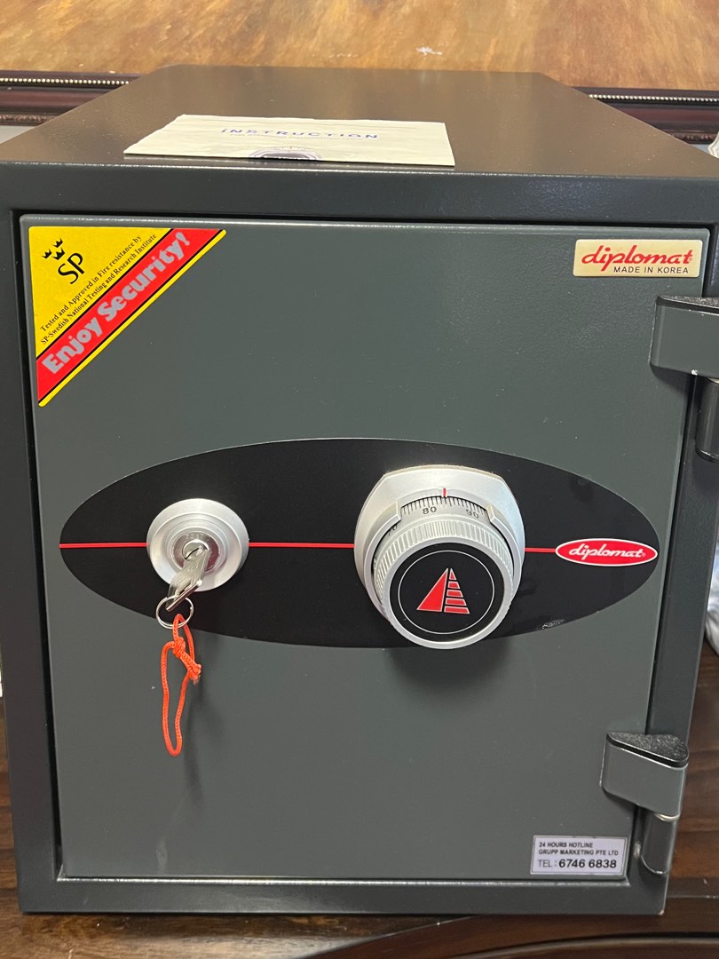 Safe Box, Furniture & Home Living, Security & Locks, Safe on Carousell