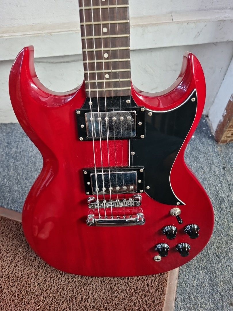 Samick Torino SG, Hobbies & Toys, Music & Media, Musical Instruments on ...