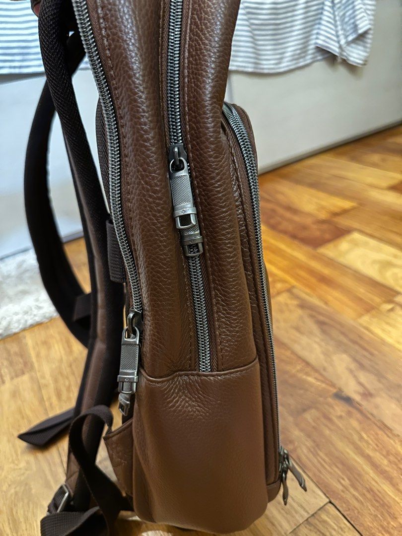 Samsonite Leather Backpack, Men's Fashion, Bags, Backpacks on Carousell