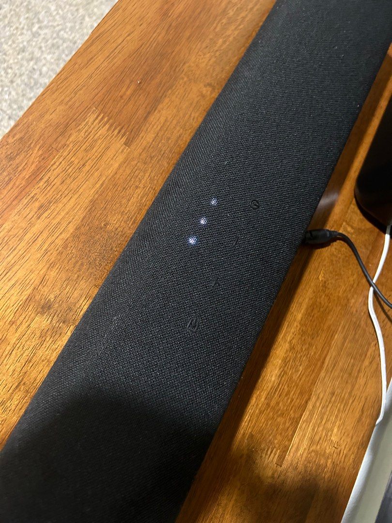 Samsung sound bar HW-S40T, Audio, Soundbars, Speakers & Amplifiers on ...