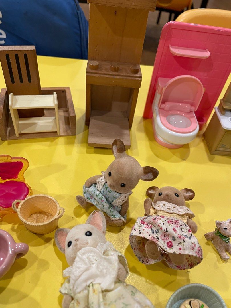 Sylvanian families, Hobbies & Toys, Toys & Games on Carousell