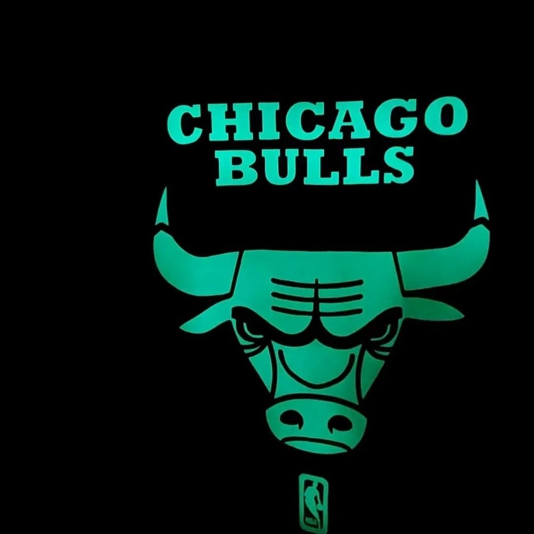 TOPI CHICAGO BULLS DAN KAOS CHICAGO BULLS not john deere visor pendek ...